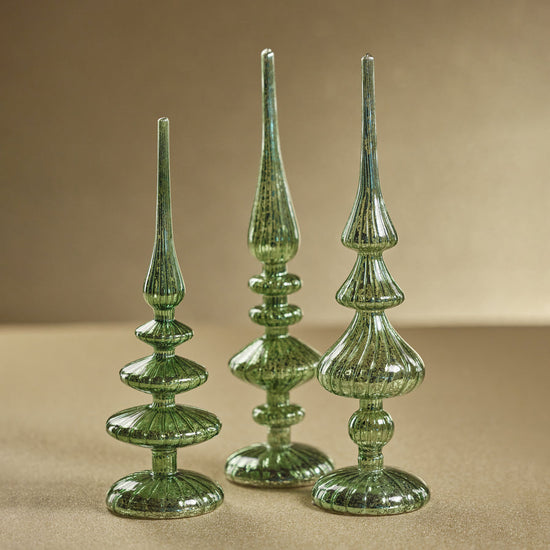 Aprica LED Finial - Antique Green – CARLYLE AVENUE