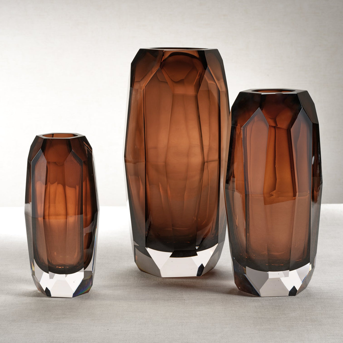 Imperial Glass Vase - Amber – CARLYLE AVENUE
