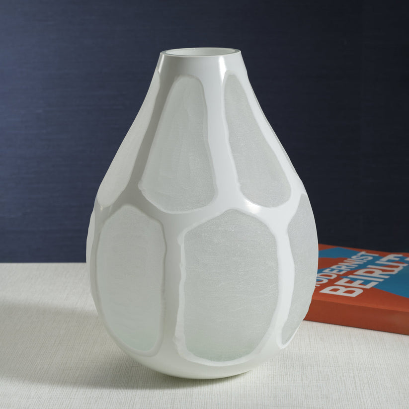 Cape Coral Glass Vase – CARLYLE AVENUE