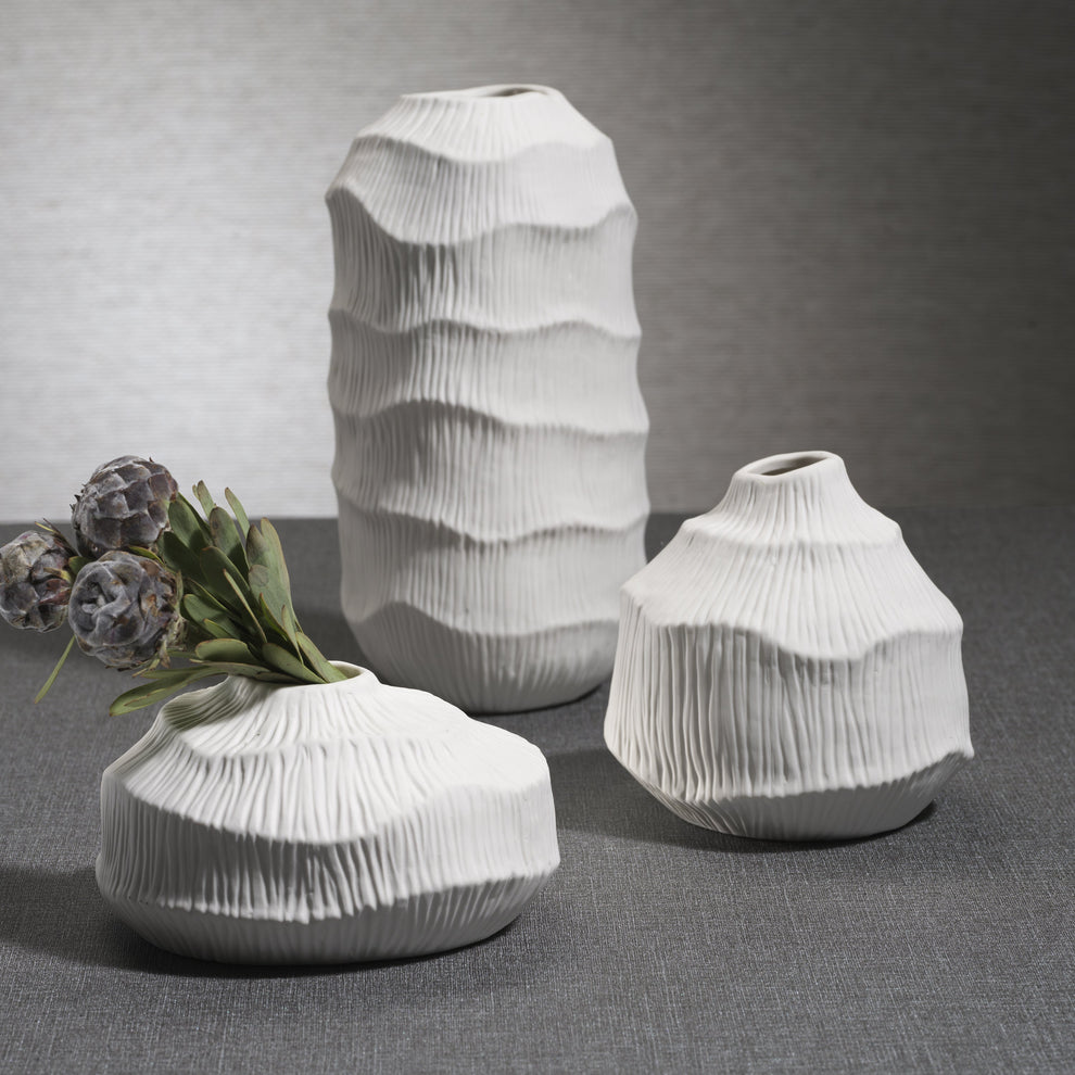 Textured Matte White Porcelain Vase – CARLYLE AVENUE