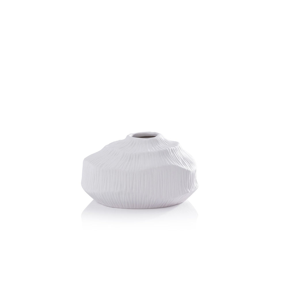 Textured Matte White Porcelain Vase – CARLYLE AVENUE