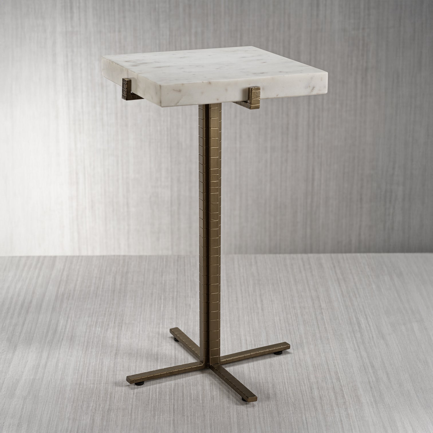 Mayfair Marble on Antique Brass Side Table – CARLYLE AVENUE