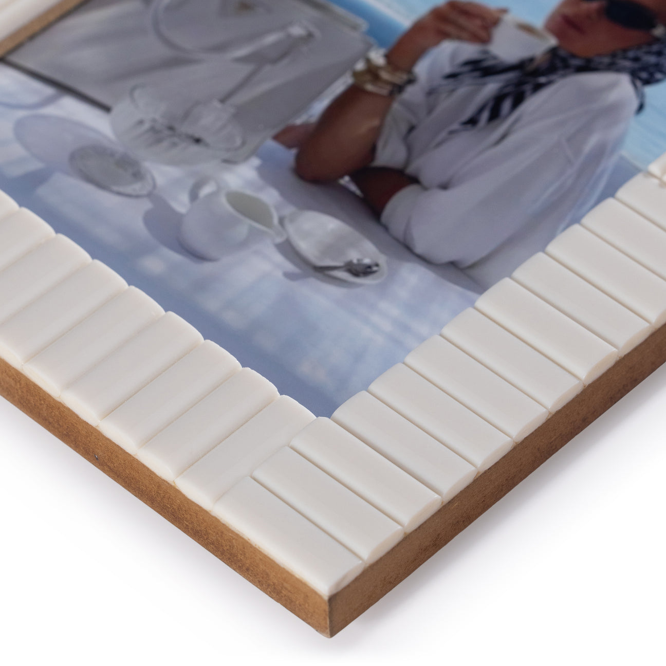 Sóller Ribbed Ivory Resin Photo Frame – CARLYLE AVENUE