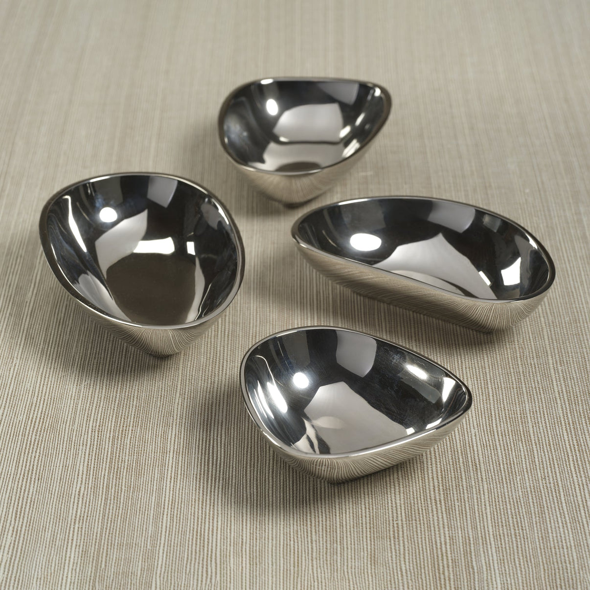Charm Condiment Bowls - 4 Assorted Pieces – CARLYLE AVENUE