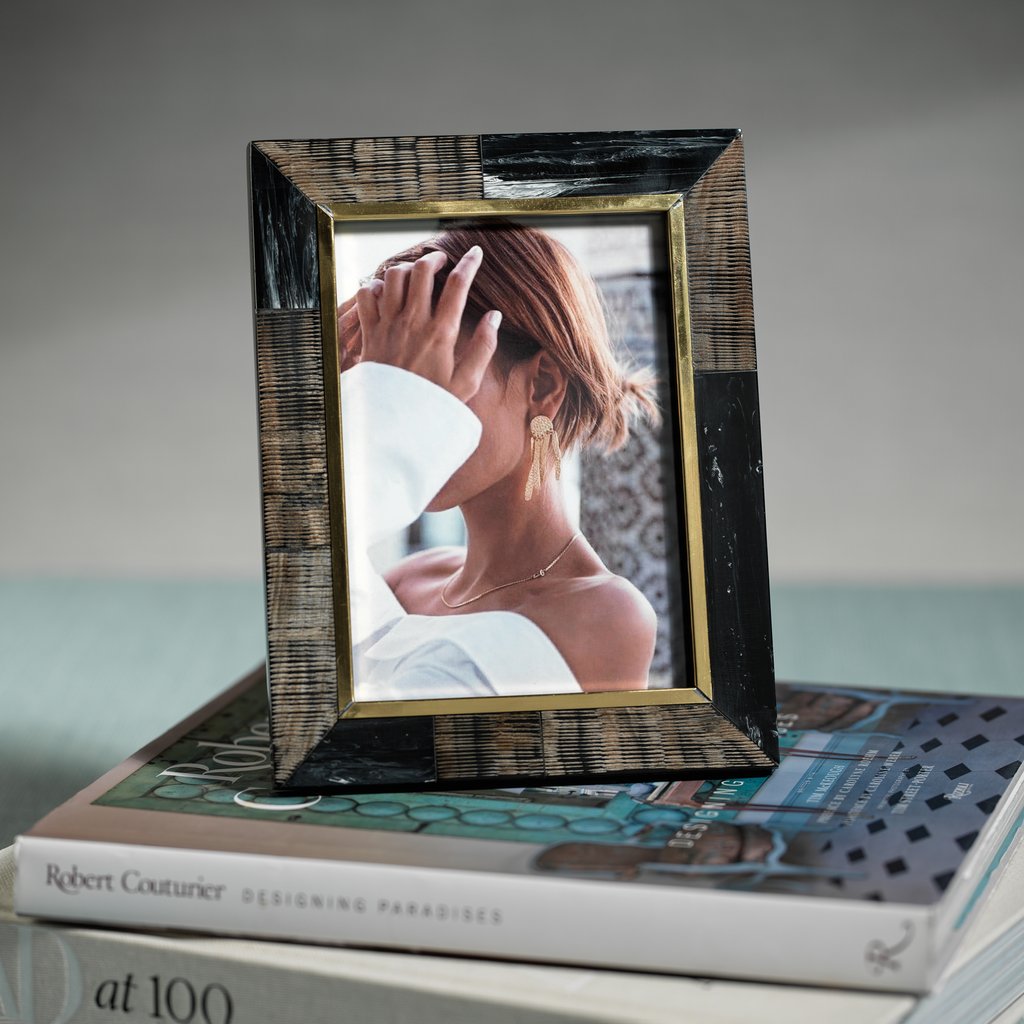 Black Shagrin Photo Frame with Inner Brass Trim – CARLYLE AVENUE